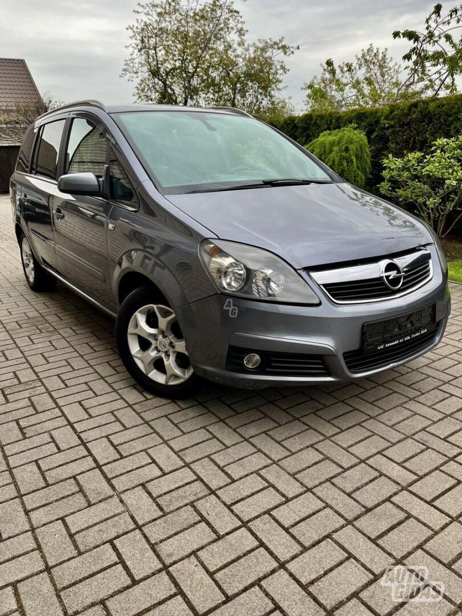 Pelēks Opel Zafira 2013 Kauņa, ar dzinēja tilpumu 1.70 L un nobraukumu 242 tūkst. km par 3600 €, foto 20 vietnē AUTOMOTO.COM.LV