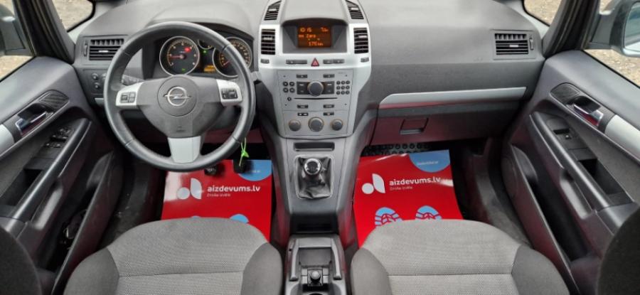 Pelēks Opel Zafira 2013 Rīga, ar dzinēja tilpumu 1.70 L un nobraukumu 368 tūkst. km par 2950 €, foto 10 vietnē AUTOMOTO.COM.LV