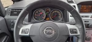 Pelēks Opel Zafira 2013 Rīga, ar dzinēja tilpumu 1.70 L un nobraukumu 368 tūkst. km par 2950 €, foto 13 vietnē AUTOMOTO.COM.LV