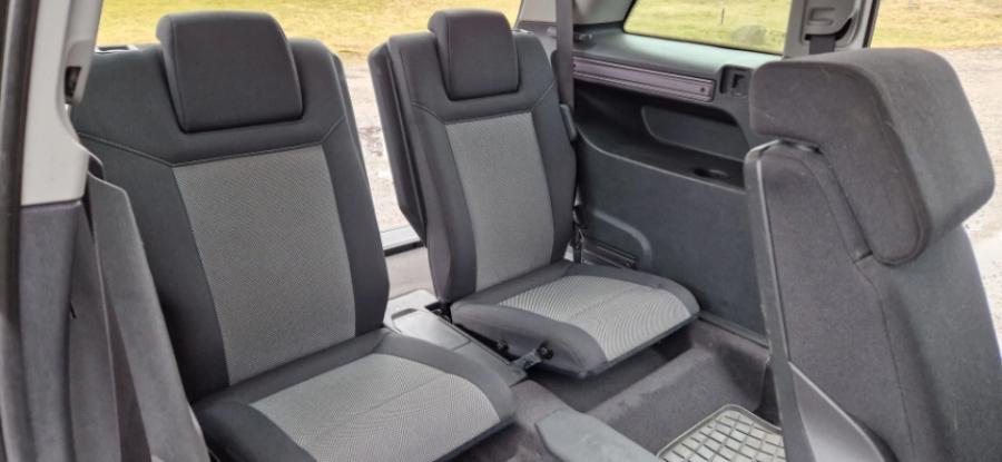 Pelēks Opel Zafira 2013 Rīga, ar dzinēja tilpumu 1.70 L un nobraukumu 368 tūkst. km par 2950 €, foto 23 vietnē AUTOMOTO.COM.LV