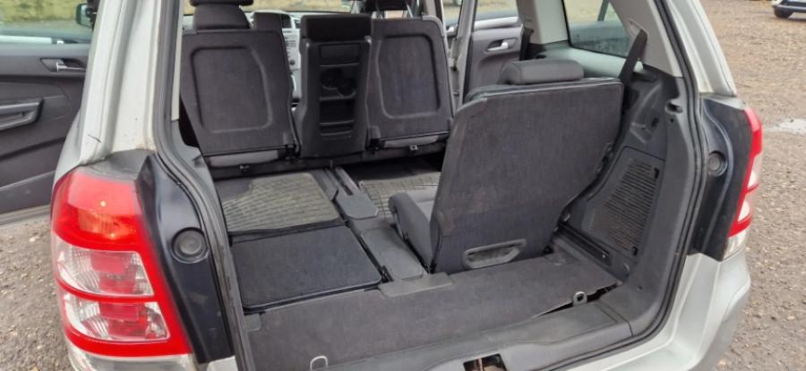 Pelēks Opel Zafira 2013 Rīga, ar dzinēja tilpumu 1.70 L un nobraukumu 368 tūkst. km par 2950 €, foto 28 vietnē AUTOMOTO.COM.LV