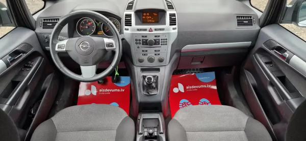 Grey Opel Zafira 2013 in Daugavpils, with an engine capacity of 1.70 L and mileage of 368 thousand km for 2950 €, photo 9 on AUTOMOTO.COM.LV