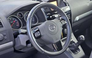 Grey Opel Zafira 2013 in Taurage, with an engine capacity of 1.60 L and mileage of 225 thousand km for 2900 €, photo 10 on AUTOMOTO.COM.LV