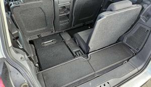 Grey Opel Zafira 2013 in Taurage, with an engine capacity of 1.60 L and mileage of 225 thousand km for 2900 €, photo 18 on AUTOMOTO.COM.LV