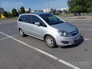 Pelēks Opel Zafira 2013 Rīga, ar dzinēja tilpumu 1.70 L un nobraukumu 187 tūkst. km par 1700 €, foto 4 vietnē AUTOMOTO.COM.LV
