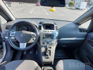 Pelēks Opel Zafira 2013 Rīga, ar dzinēja tilpumu 1.70 L un nobraukumu 187 tūkst. km par 1700 €, foto 8 vietnē AUTOMOTO.COM.LV