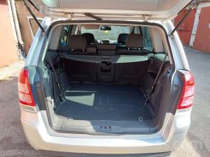 Pelēks Opel Zafira 2013 Rīga, ar dzinēja tilpumu 1.70 L un nobraukumu 187 tūkst. km par 1700 €, foto 9 vietnē AUTOMOTO.COM.LV