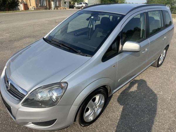 Pelēks Opel Zafira 2013 Šauļi, ar dzinēja tilpumu 1.60 L un nobraukumu 200 tūkst. km par 3650 €, foto 10 vietnē AUTOMOTO.COM.LV