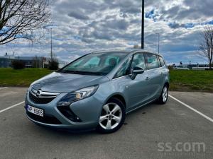 Grey Opel Zafira 2013 in Daugavpils, with an engine capacity of 1.60 L and mileage of 0 thousand km for 5650 €, photo 7 on AUTOMOTO.COM.LV