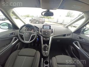 Grey Opel Zafira 2013 in Daugavpils, with an engine capacity of 1.60 L and mileage of 0 thousand km for 5650 €, photo 15 on AUTOMOTO.COM.LV