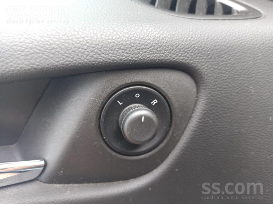 Grey Opel Zafira 2013 in Daugavpils, with an engine capacity of 1.60 L and mileage of 0 thousand km for 5650 €, photo 17 on AUTOMOTO.COM.LV