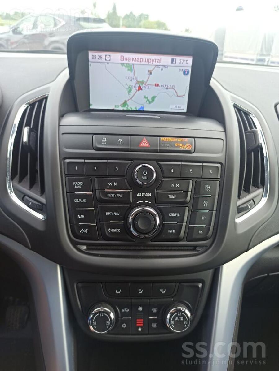 Grey Opel Zafira 2013 in Daugavpils, with an engine capacity of 1.60 L and mileage of 0 thousand km for 5650 €, photo 22 on AUTOMOTO.COM.LV