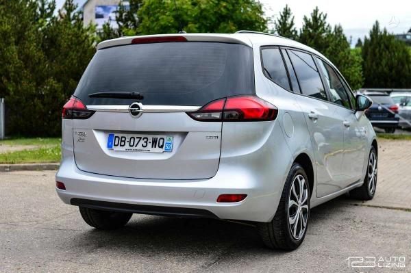 Grey Opel Zafira 2013 in Kretinga, with an engine capacity of 2.00 L and mileage of 227 thousand km for 5650 €, photo 6 on AUTOMOTO.COM.LV