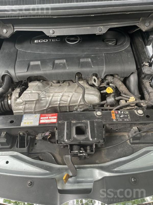Pelēks Opel Zafira 2013 Rīga, ar dzinēja tilpumu 2.00 L un nobraukumu 238 tūkst. km par 6950 €, foto 4 vietnē AUTOMOTO.COM.LV