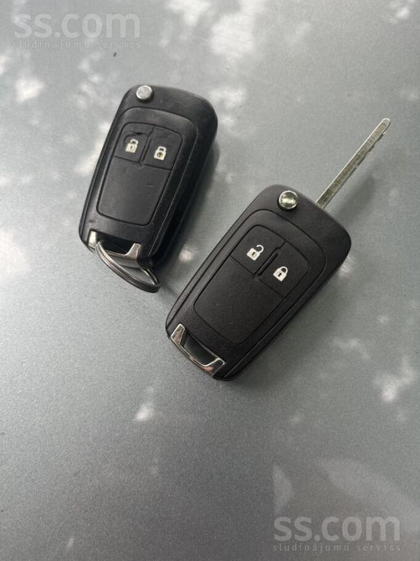 Pelēks Opel Zafira 2013 Rīga, ar dzinēja tilpumu 2.00 L un nobraukumu 238 tūkst. km par 6950 €, foto 6 vietnē AUTOMOTO.COM.LV