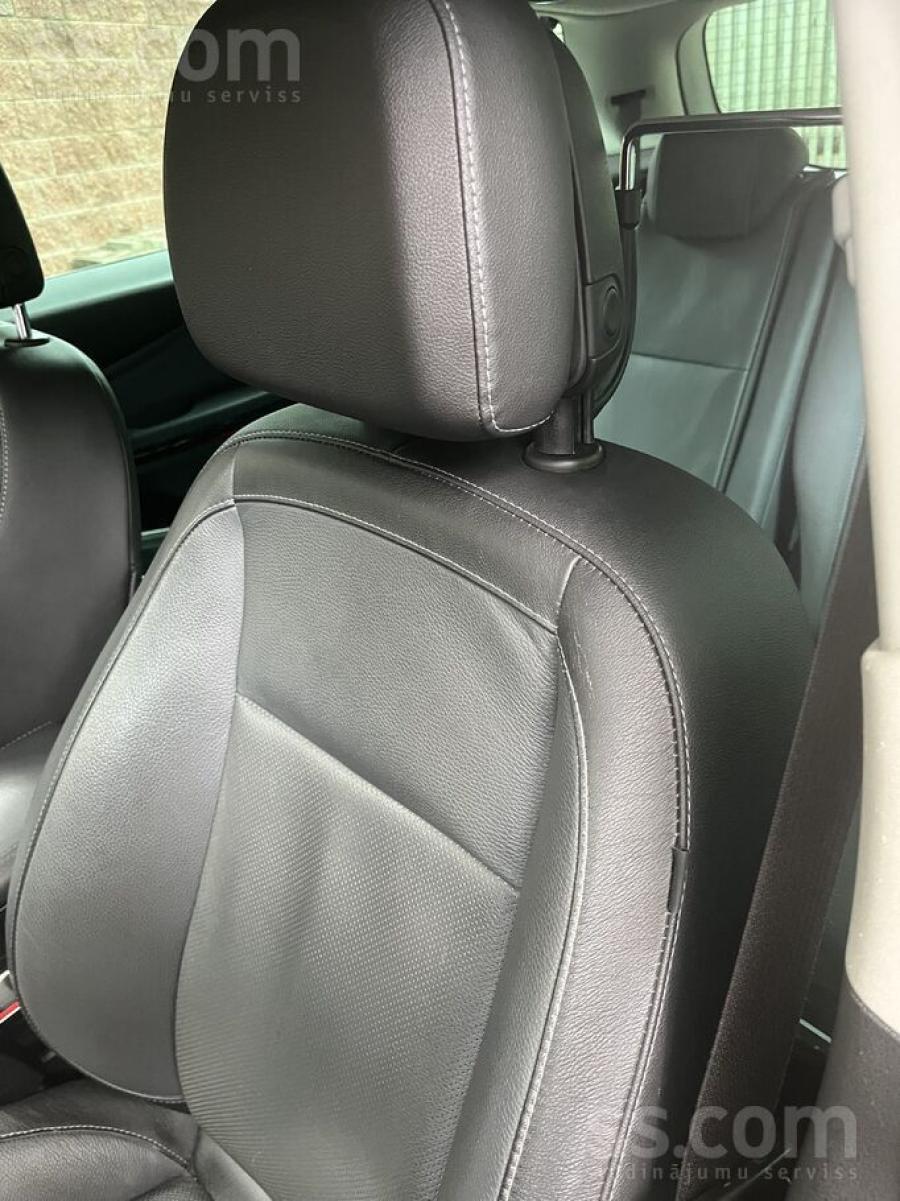 Grey Opel Zafira 2013 in Riga, with an engine capacity of 2.00 L and mileage of 238 thousand km for 6950 €, photo 11 on AUTOMOTO.COM.LV