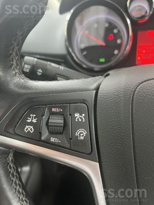 Grey Opel Zafira 2013 in Riga, with an engine capacity of 2.00 L and mileage of 238 thousand km for 6950 €, photo 13 on AUTOMOTO.COM.LV