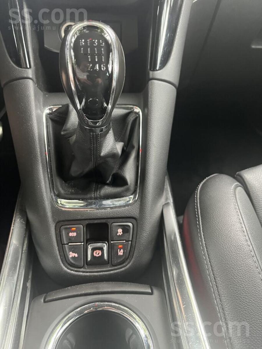 Grey Opel Zafira 2013 in Riga, with an engine capacity of 2.00 L and mileage of 238 thousand km for 6950 €, photo 14 on AUTOMOTO.COM.LV