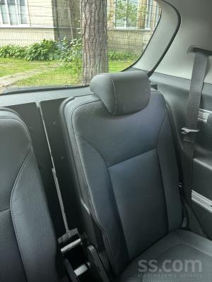 Grey Opel Zafira 2013 in Riga, with an engine capacity of 2.00 L and mileage of 238 thousand km for 6950 €, photo 18 on AUTOMOTO.COM.LV