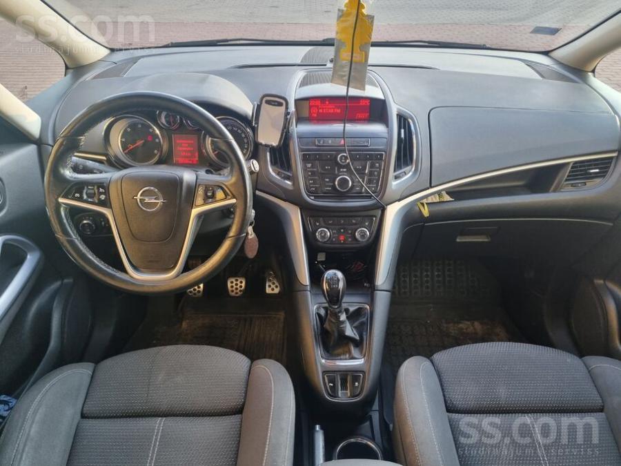 Pelēks Opel Zafira 2013 Aizkraukle, ar dzinēja tilpumu 2.00 L un nobraukumu 232 tūkst. km par 6374 €, foto 8 vietnē AUTOMOTO.COM.LV