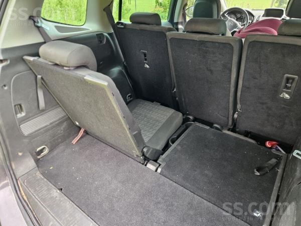 Grey Opel Zafira 2013 in Ogre, with an engine capacity of 1.40 L and mileage of 270 thousand km for 3750 €, photo 6 on AUTOMOTO.COM.LV