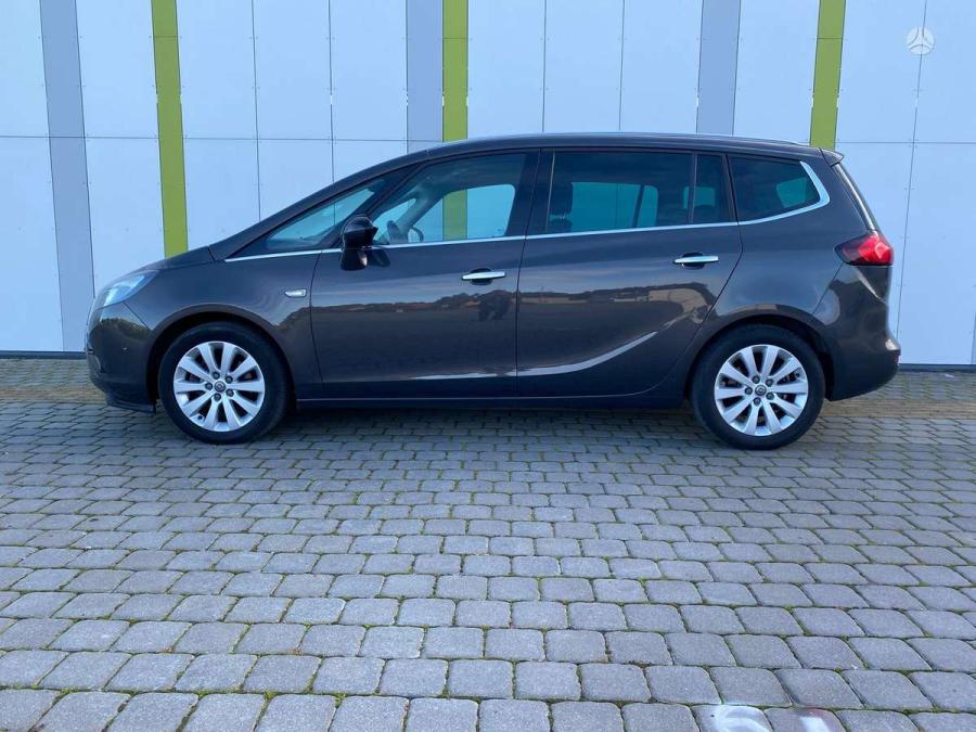 Pelēks Opel Zafira 2013 Raseiniai, ar dzinēja tilpumu 1.91 L un nobraukumu 153 tūkst. km par 4900 €, foto 3 vietnē AUTOMOTO.COM.LV