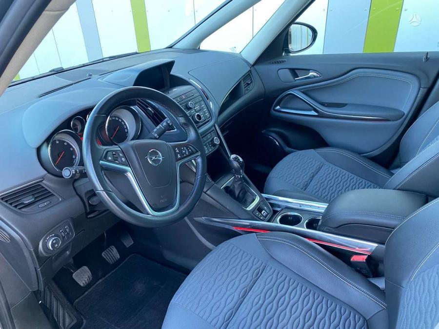Pelēks Opel Zafira 2013 Raseiniai, ar dzinēja tilpumu 1.91 L un nobraukumu 153 tūkst. km par 4900 €, foto 10 vietnē AUTOMOTO.COM.LV