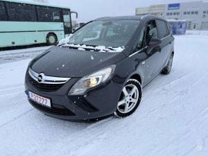 Grey Opel Zafira 2014 in Ukmerge, with an engine capacity of 1.60 L and mileage of 290 thousand km for 4500 €, photo  on AUTOMOTO.COM.LV
