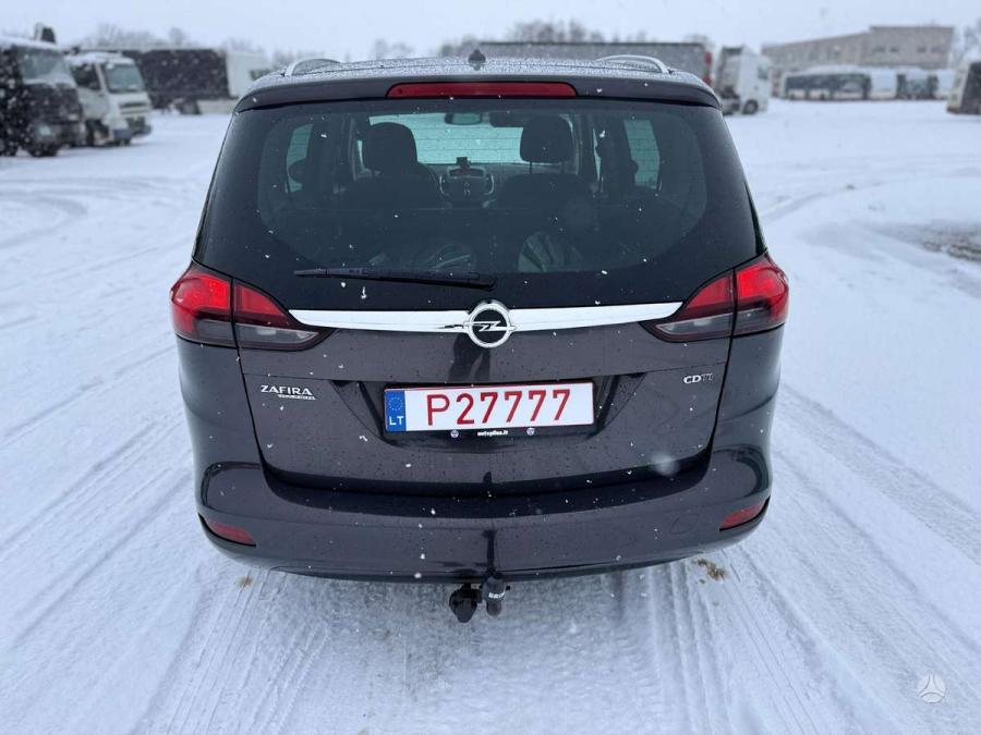 Pelēks Opel Zafira 2014 Ukmergė, ar dzinēja tilpumu 1.60 L un nobraukumu 290 tūkst. km par 4500 €, foto 3 vietnē AUTOMOTO.COM.LV