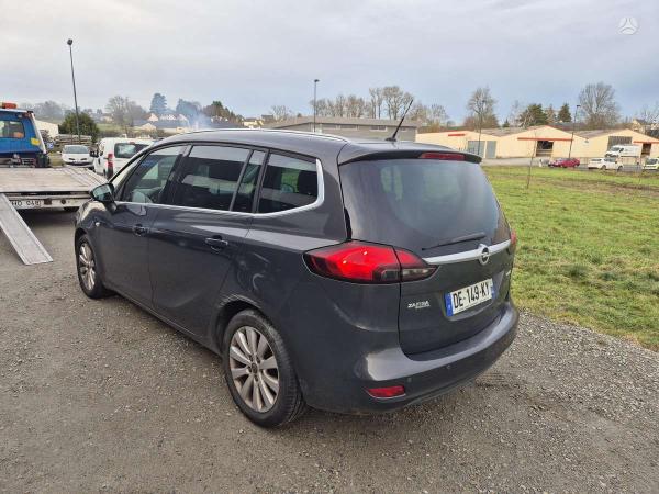 Pelēks Opel Zafira 2014 Tauragė, ar dzinēja tilpumu 1.60 L un nobraukumu 250 tūkst. km par 3200 €, foto 2 vietnē AUTOMOTO.COM.LV