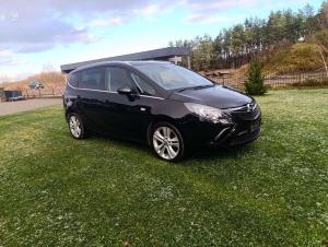 Grey Opel Zafira 2014 in Silute, with an engine capacity of 1.60 L and mileage of 168 thousand km for 5700 €, photo  on AUTOMOTO.COM.LV