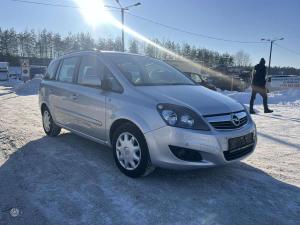 Pelēks Opel Zafira 2014 Viļņa, ar dzinēja tilpumu 1.80 L un nobraukumu 156 tūkst. km par 3899 €, foto  vietnē AUTOMOTO.COM.LV