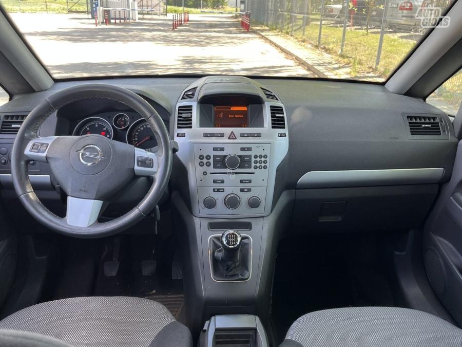 Pelēks Opel Zafira 2014 Marijampole, ar dzinēja tilpumu 1.70 L un nobraukumu 276 tūkst. km par 3550 €, foto 13 vietnē AUTOMOTO.COM.LV
