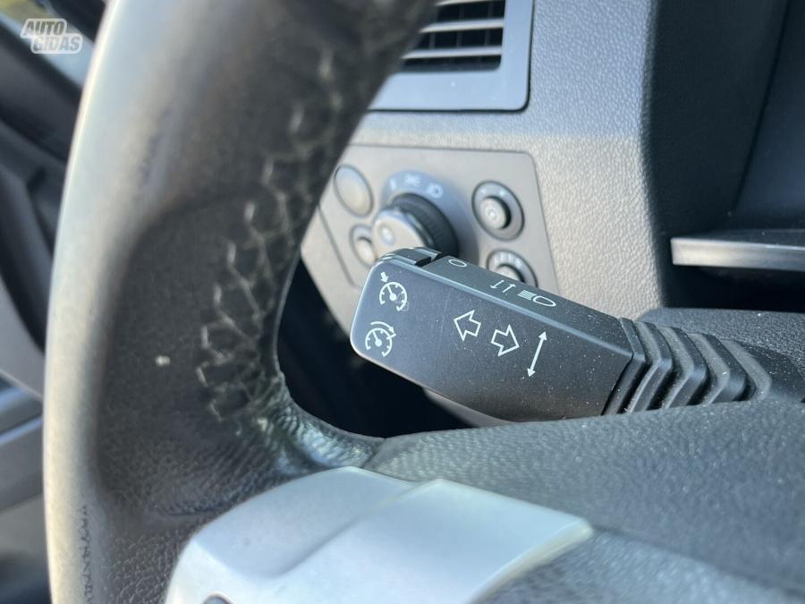 Pelēks Opel Zafira 2014 Marijampole, ar dzinēja tilpumu 1.70 L un nobraukumu 276 tūkst. km par 3550 €, foto 17 vietnē AUTOMOTO.COM.LV