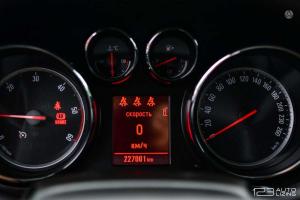 Grey Opel Zafira 2014 in Kretinga, with an engine capacity of 2.00 L and mileage of 227 thousand km for 5650 €, photo 19 on AUTOMOTO.COM.LV