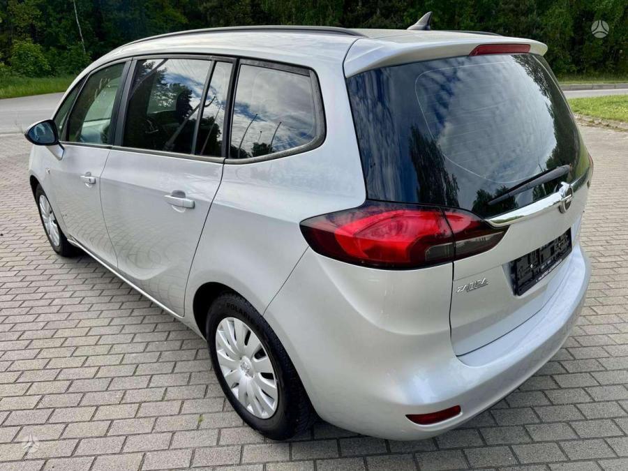 Pelēks Opel Zafira 2014 Kauņa, ar dzinēja tilpumu 1.60 L un nobraukumu 249 tūkst. km par 4690 €, foto 5 vietnē AUTOMOTO.COM.LV