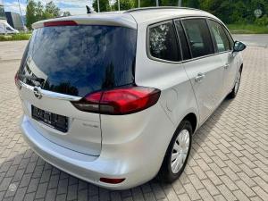 Pelēks Opel Zafira 2014 Kauņa, ar dzinēja tilpumu 1.60 L un nobraukumu 249 tūkst. km par 4690 €, foto 7 vietnē AUTOMOTO.COM.LV