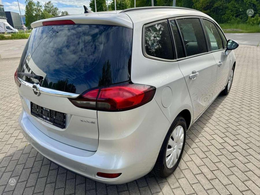 Pelēks Opel Zafira 2014 Kauņa, ar dzinēja tilpumu 1.60 L un nobraukumu 249 tūkst. km par 4690 €, foto 7 vietnē AUTOMOTO.COM.LV