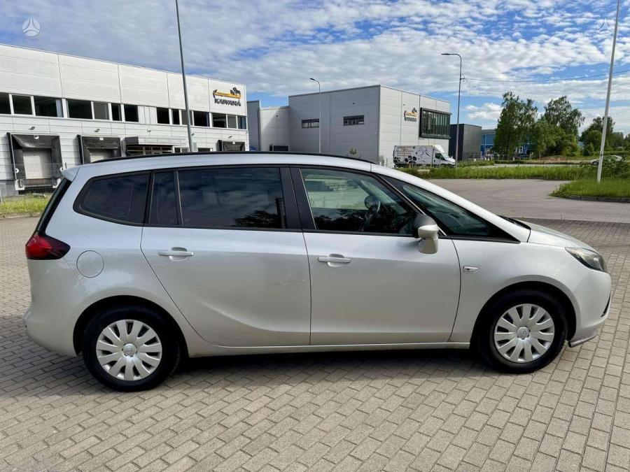 Pelēks Opel Zafira 2014 Kauņa, ar dzinēja tilpumu 1.60 L un nobraukumu 249 tūkst. km par 4690 €, foto 8 vietnē AUTOMOTO.COM.LV