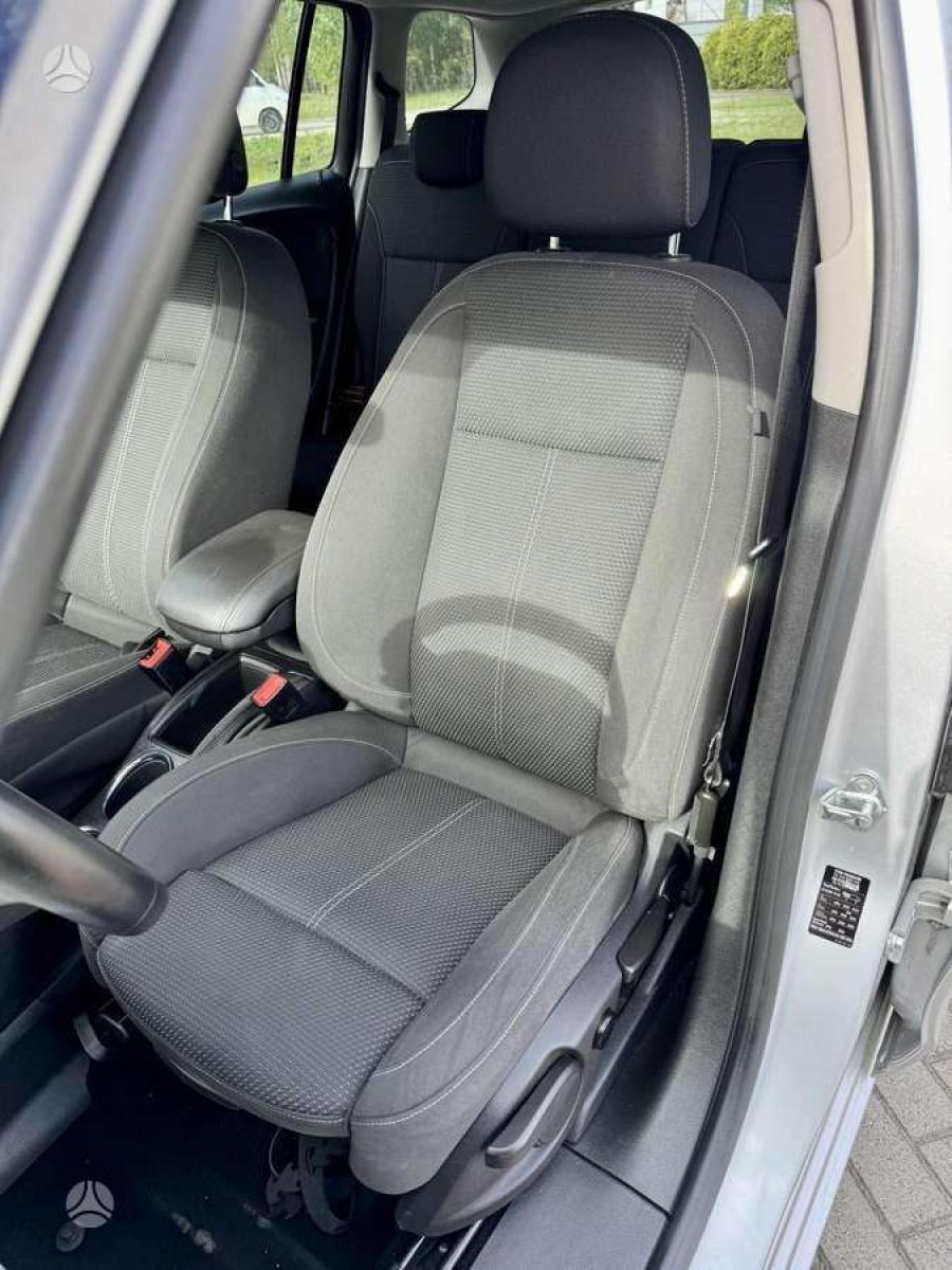 Pelēks Opel Zafira 2014 Kauņa, ar dzinēja tilpumu 1.60 L un nobraukumu 249 tūkst. km par 4690 €, foto 12 vietnē AUTOMOTO.COM.LV