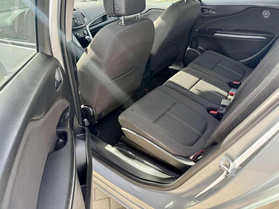 Pelēks Opel Zafira 2014 Kauņa, ar dzinēja tilpumu 1.60 L un nobraukumu 249 tūkst. km par 4690 €, foto 13 vietnē AUTOMOTO.COM.LV
