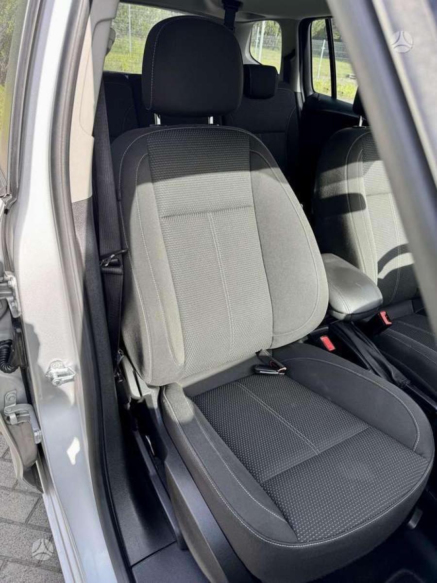 Pelēks Opel Zafira 2014 Kauņa, ar dzinēja tilpumu 1.60 L un nobraukumu 249 tūkst. km par 4690 €, foto 17 vietnē AUTOMOTO.COM.LV