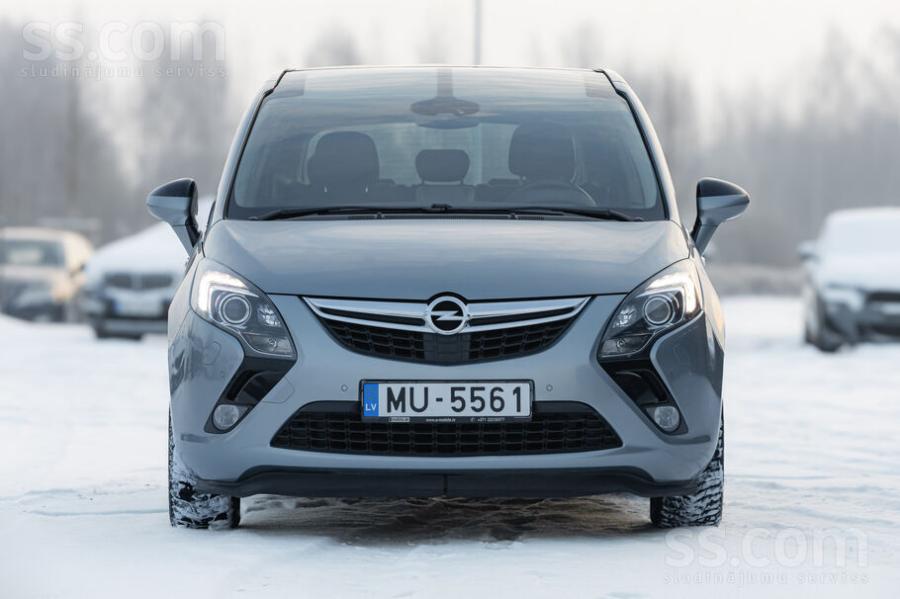 Pelēks Opel Zafira 2015 Jelgava, ar dzinēja tilpumu 1.60 L un nobraukumu 0 tūkst. km par 5450 €, foto 3 vietnē AUTOMOTO.COM.LV