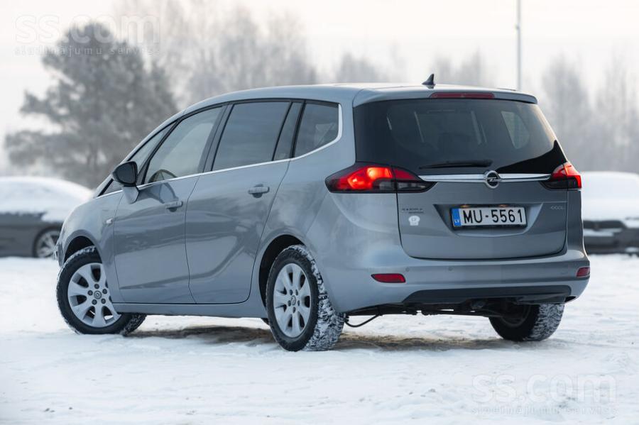 Pelēks Opel Zafira 2015 Jelgava, ar dzinēja tilpumu 1.60 L un nobraukumu 0 tūkst. km par 5450 €, foto 5 vietnē AUTOMOTO.COM.LV