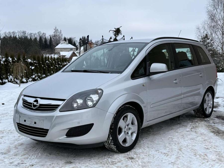 Pelēks Opel Zafira 2015 Utena, ar dzinēja tilpumu 1.70 L un nobraukumu 275 tūkst. km par 3350 €, foto 1 vietnē AUTOMOTO.COM.LV
