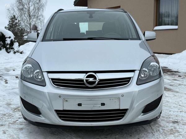 Grey Opel Zafira 2015 in Utena, with an engine capacity of 1.70 L and mileage of 275 thousand km for 3350 €, photo 7 on AUTOMOTO.COM.LV