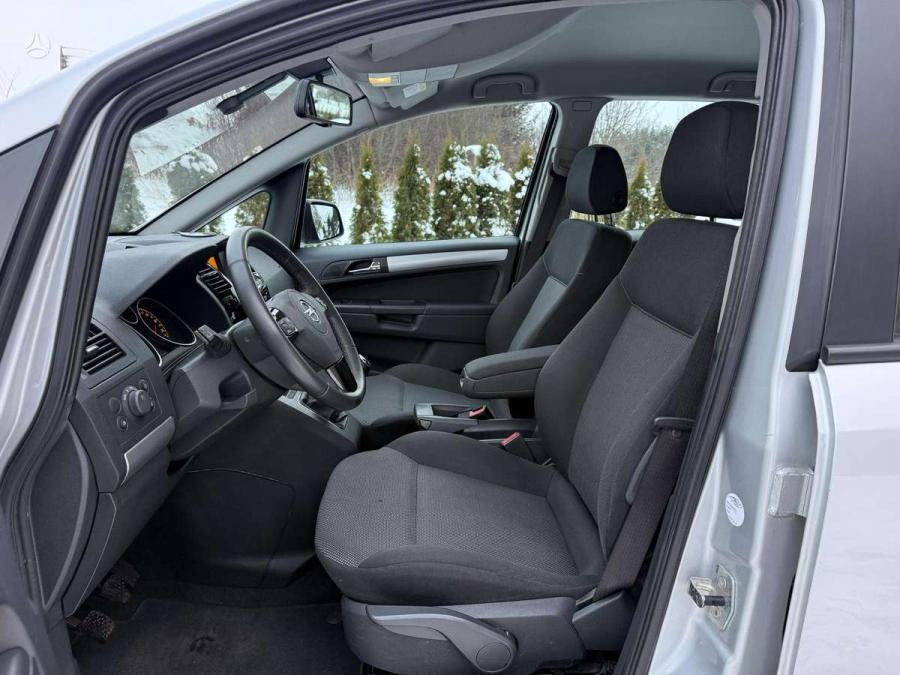Pelēks Opel Zafira 2015 Utena, ar dzinēja tilpumu 1.70 L un nobraukumu 275 tūkst. km par 3350 €, foto 13 vietnē AUTOMOTO.COM.LV