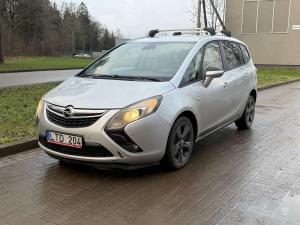 Pelēks Opel Zafira 2015 Kauņa, ar dzinēja tilpumu 1.96 L un nobraukumu 287 tūkst. km par 4500 €, foto  vietnē AUTOMOTO.COM.LV