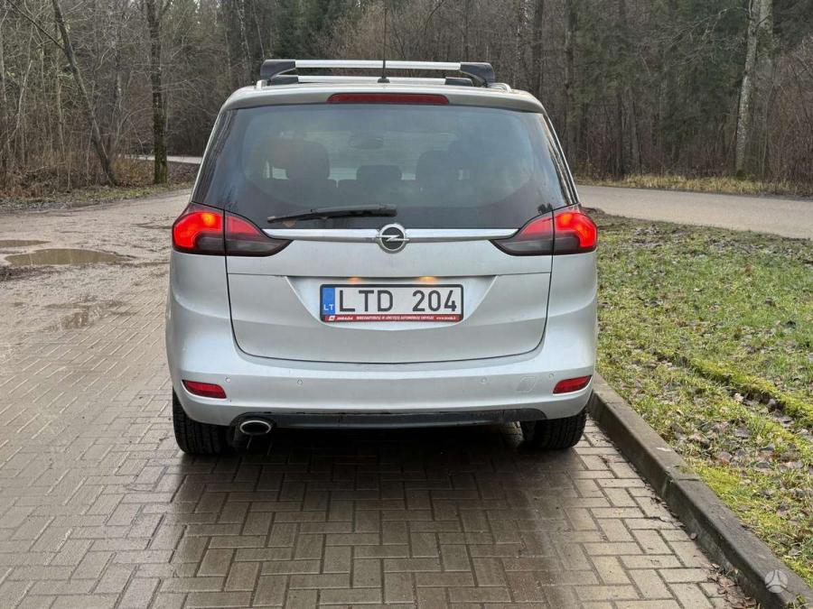 Pelēks Opel Zafira 2015 Kauņa, ar dzinēja tilpumu 1.96 L un nobraukumu 287 tūkst. km par 4500 €, foto 5 vietnē AUTOMOTO.COM.LV