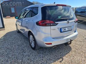 Pelēks Opel Zafira 2015 Cēsis, ar dzinēja tilpumu 2.00 L un nobraukumu 254 tūkst. km par 6550 €, foto 4 vietnē AUTOMOTO.COM.LV